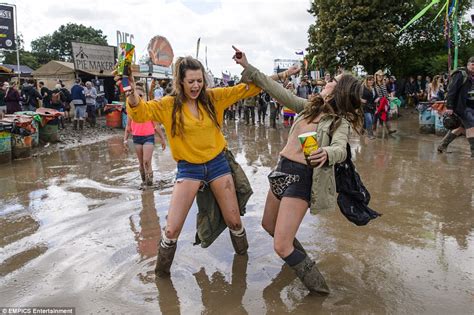 Adele Prepares To Take To Glastonburys Pyramid Stage As Inch Of Rain