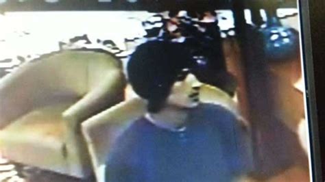 Okc Police Seek Two Men Accused In Purse Snatching Using Stolen Credit