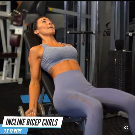 Incline Bicep Curls By Miss M Exercise How To Skimble