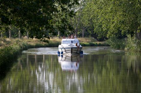 Canal Du Midi And French River Hire Boats And Barges With 3 Cabins South