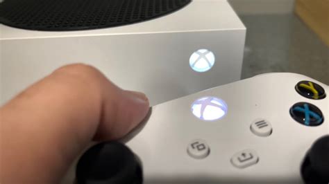 How To Connect Controller To Xbox Series S Youtube