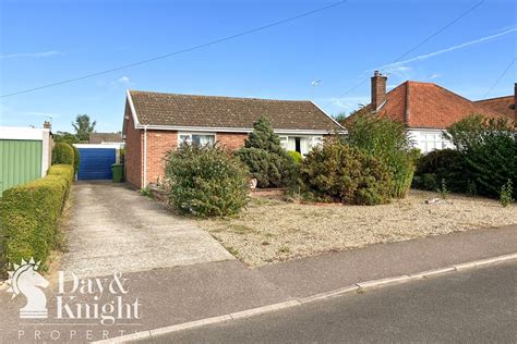 2 Bed Detached Bungalow For Sale In Ashdale Drive Worlingham Beccles
