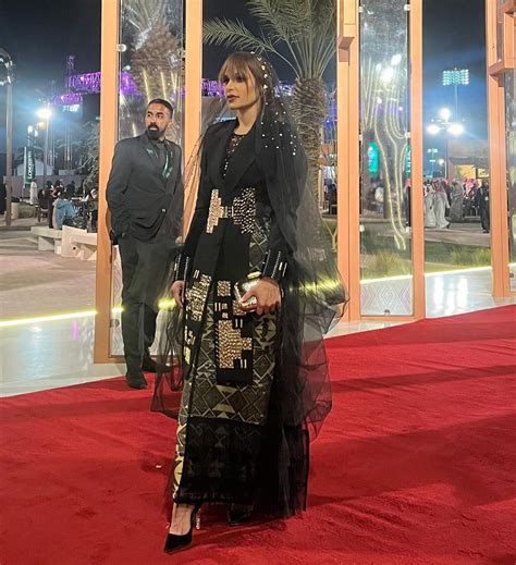 أزياء التراث تضفي سحراً على إطلالات النجوم في كأس السعودية 2023 مجلة هي