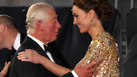 Body Language Expert Reveals The Truth About Kate Middleton And Prince