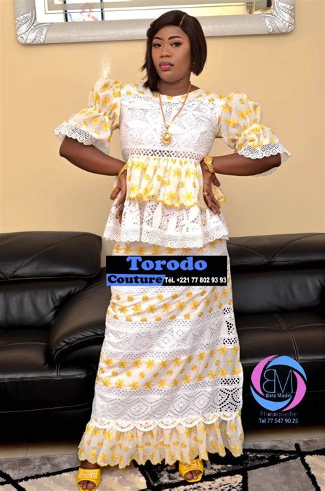Bazin Deux Tons Model Bazin Femme 2019 Pin By Echoko On Africa Men