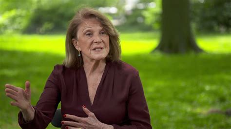 Watch Sunday Morning Linda Lavin On Her Character Alice As A Model