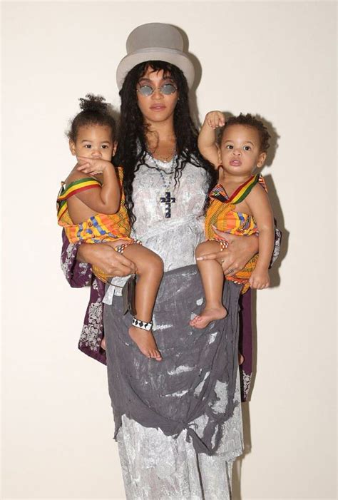 Beyonce Shares Adorable Photos Of Twins Rumi And Sir Carter Beyonce