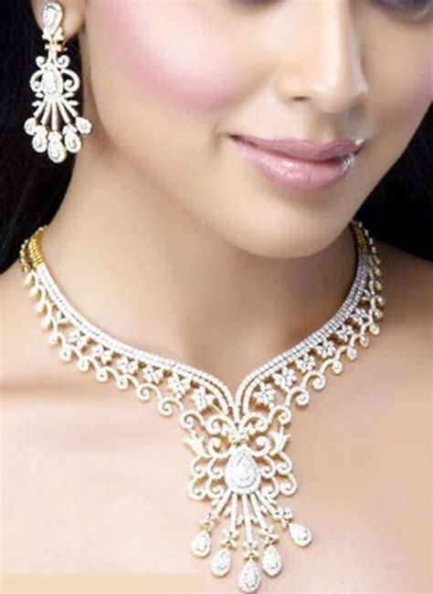 11 Best Images About Best Necklace For V Neck Wedding Dress On