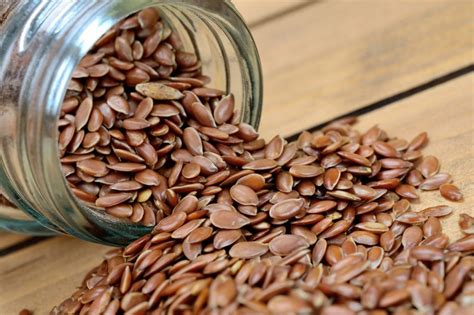 12 Amazing Health And Beauty Benefits Of Flax Seeds
