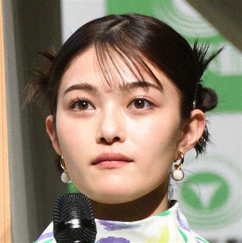 井上咲楽が彼氏と破局！オズワルド畠中との破局理由と馴れ初めは？2年で3回別れた？井上咲楽の結婚はいつ？ Quick Timez