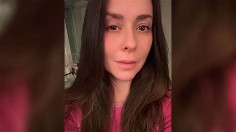 Jennifer Love Hewitt Shows Off Makeup Free Selfie For Her 44th Birthday