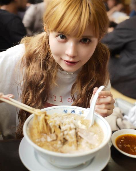 益若つばささんのインスタグラム写真 益若つばさinstagram 「新潟行きました。給油したよ！燕三条ってラーメン美味しすぎない？最高