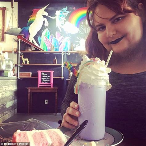 Las Vegas Woman Feels Sexier Than Ever After Growing A Full Beard