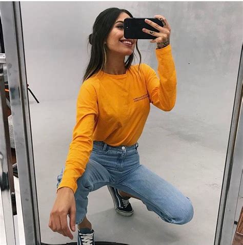 Pin By Juliann Sargis On Porter Casual Outfits Mirror Selfie