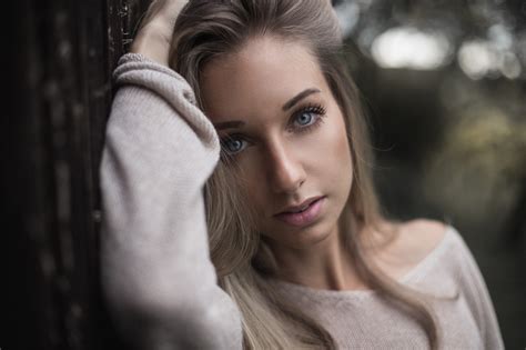 Wallpaper Women Blonde Face Portrait Depth Of Field Blue Eyes
