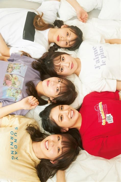 わーすた、5人での最後の写真集 11 26発売決定 坂元葉月「私たちにしか出せない空気感がギュッと詰まった素敵な旅行記」 Girlsnews