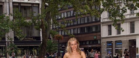 sophie moone nude in public alsscan 2 imágenes en taringa