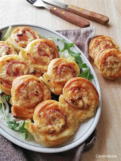 Rollitos Salados De Hojaldre Rellenos De Jamón Y Queso Caceroladas