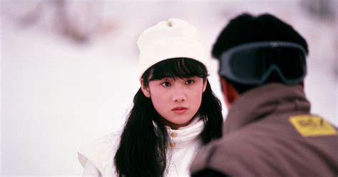 原田知世『私をスキーに連れてって』公開35年でブルーレイ化決定｜シネマトゥデイ