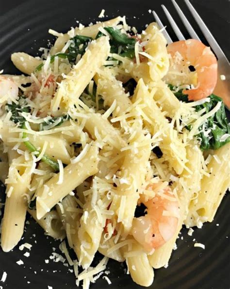 Garlic Shrimp And Spinach One Pan Pasta