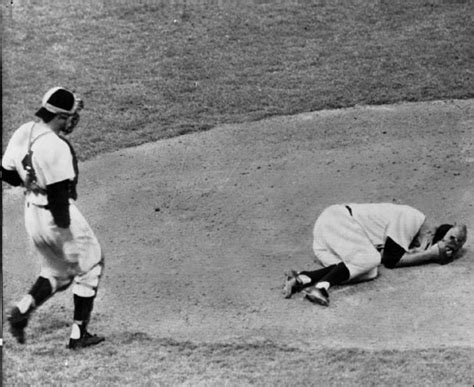 Herb Score 75 Indians Pitcher Derailed By Line Drive Dies The New