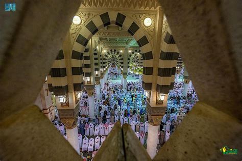 رمضان إقامة صلاة القيام في أول ليلة من العشر الأواخر لشهر رمضان