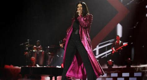 Il Tour Di Laura Pausini Si Chiude Il 31 Dicembre Con Un Concerto