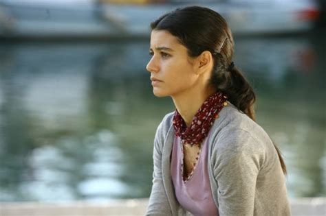 Beren Saat Fatmagulun Sucu Ne Beren Saat Photo 21990350 Fanpop