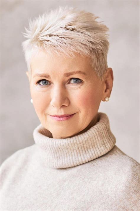 25 Classic And Simple Short Hairstyles And Haircuts Over 50