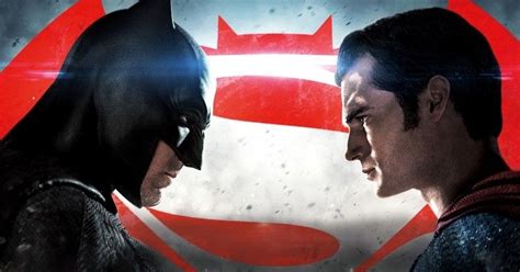 Zack Snyder Defends Batman V Supermans Controversial Martha Scene