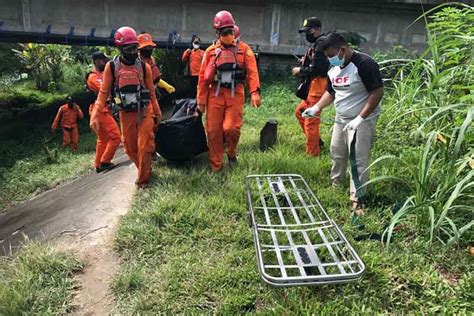 Tim Sar Evakuasi Jenazah Korban Tenggelam Di Sungai Antara News