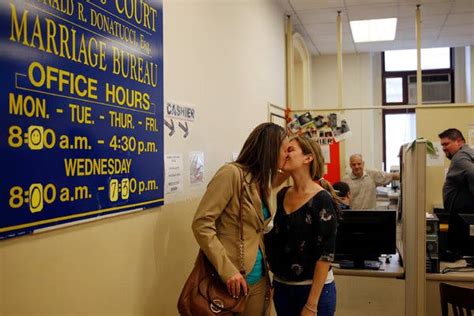 judge strikes down pennsylvania s gay marriage ban the new york times