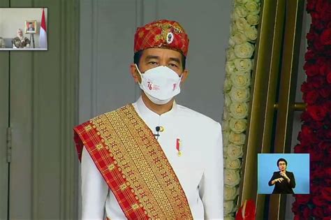 Kerennya Ootd Jokowi Dalam Pakaian Adat Lampung Di Hut Ke 76 Ri
