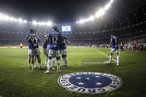 Cruzeiro é Campeão Da Série B Encerra Jejum E Quebra Marca Do