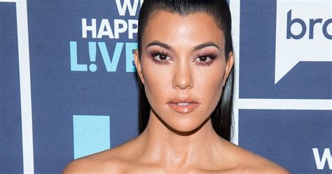 kourtney kardashian shuts down troll with cutting reply
