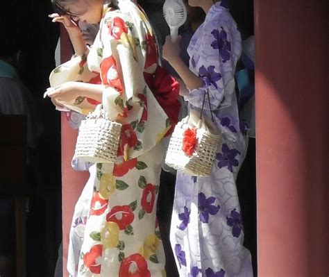パンツ透けてる女の子を延々と追いかける動画 Avcole Com