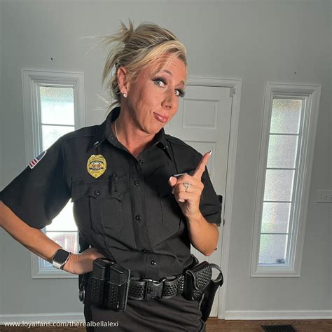 Lieutenant Bella Lexis Official Social Fan Page Loyalfans