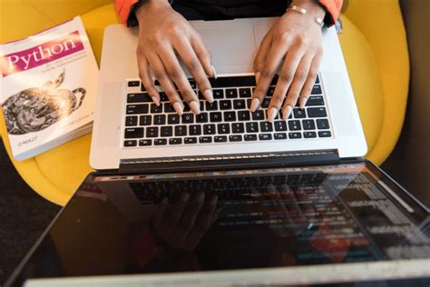 how to run a python script everything you need to know