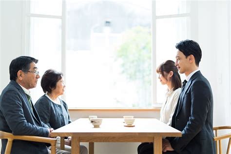 結婚挨拶の流れを解説！事前準備～当日～挨拶後までのやることリスト 花嫁ノート