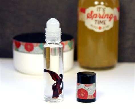 Roll On Perfume Oil Recipe Soap Deli News