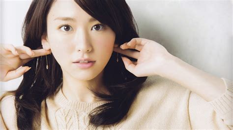 Yui Aragaki Pictures Japanese Artist Wallpaper Photobook