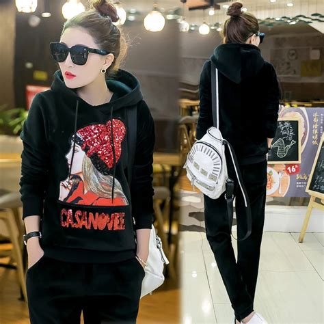 2018 Autumn Winter New Velvet Sequins Tracksuit For Women 2 Piece Set