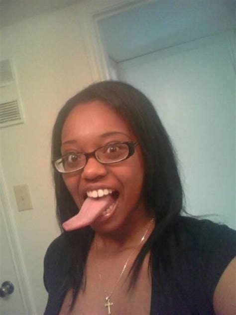 People With Very Long Tongues 17 Pics