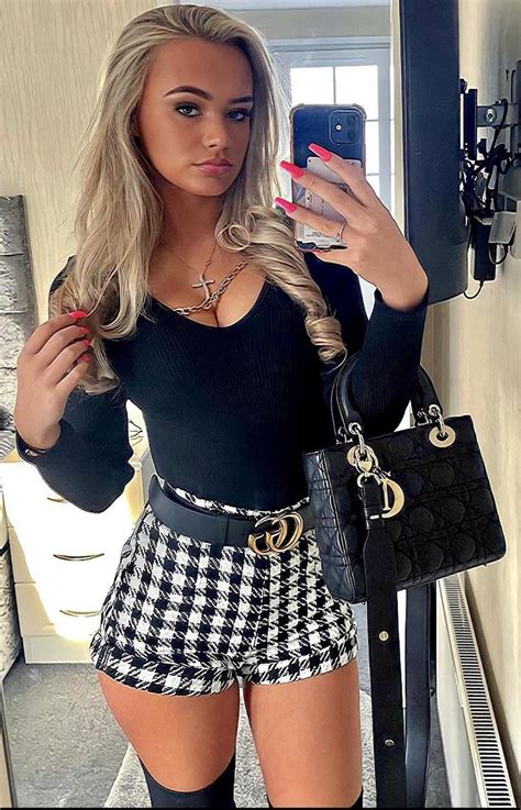 Traveller Blonde Bimbo 😍 R Hot Chavs