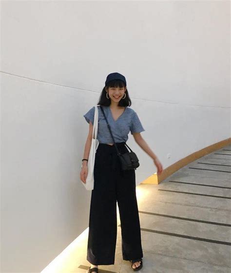ส่องแฟชั่น ลุคชิคๆ ของ ชาช่า สาวไทยน่ารัก ผมสั้น ประบ่า Ig