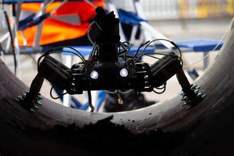 robotics autobots transform in the offshore