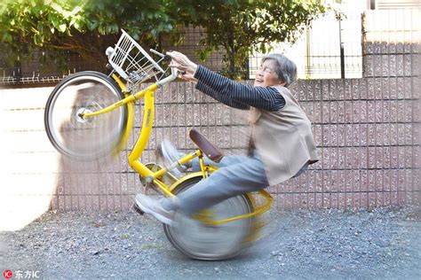 日本の90歳のおばあちゃんの爆笑自撮り写真が話題に 5 人民網日本語版 人民日報