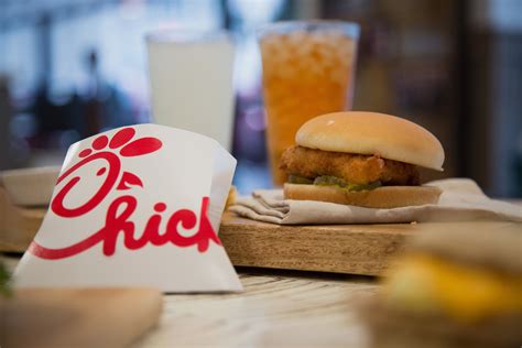 Sacramento Chick Fil A Announces New Starting Wage Of 17 Per Hour