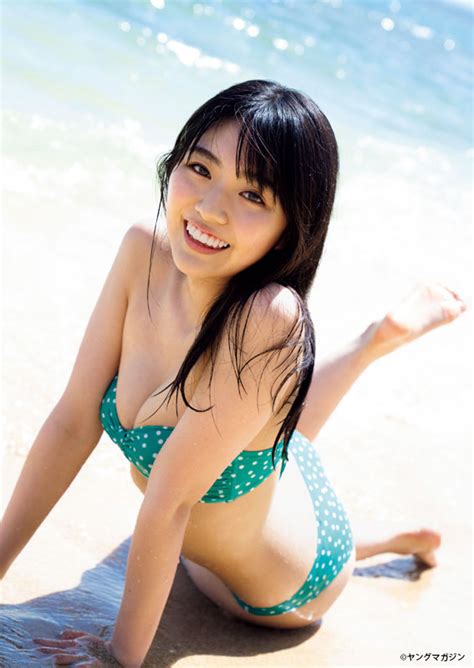 「ミスマガジン」グランプリ 豊田ルナ、週刊ヤングマガジン表紙に登場 初々しいビキニ姿を披露 Girlsnews