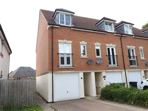 3 Bed End Terrace House For Sale In Tarragon Road Downham Market Pe38